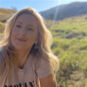 Sheena Martin's Instagram, Twitter & Facebook on IDCrawl