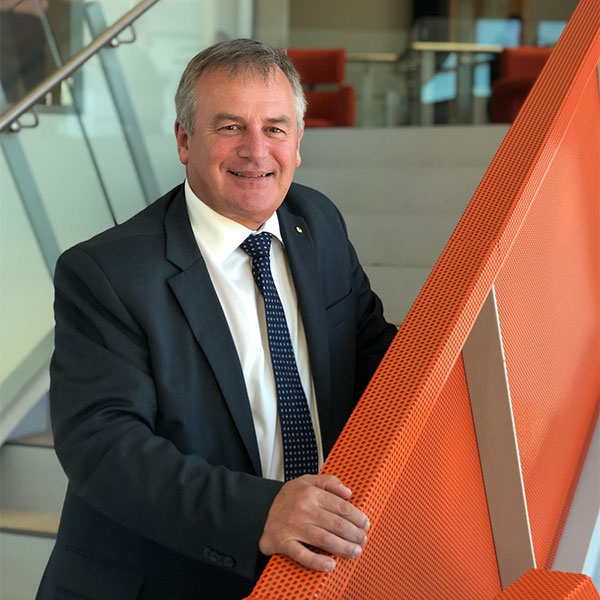 Professor Alex Zelinsky / Staff Profile / The University of Newcastle ...